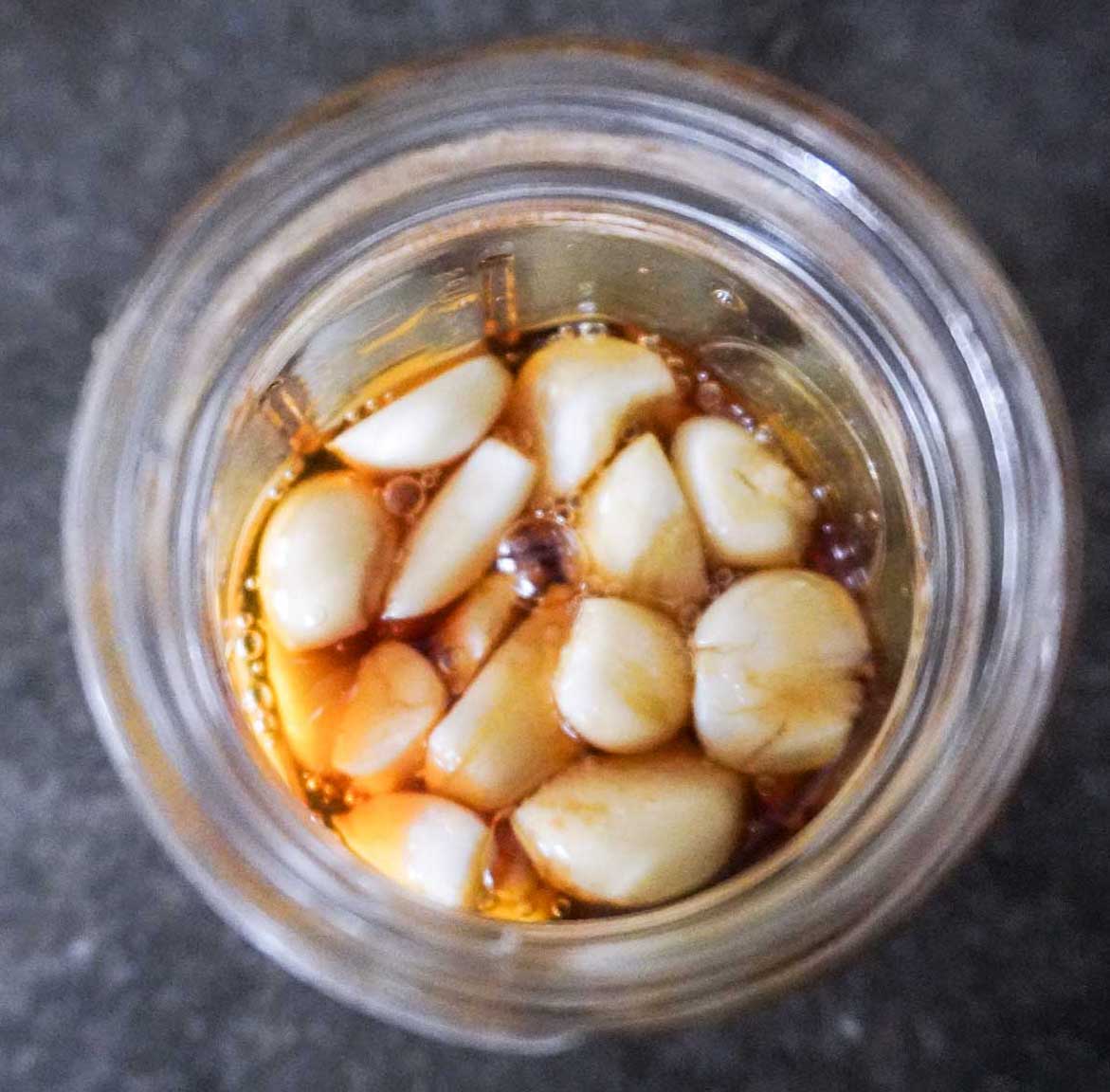 How to Make Fermented Honey Garlic For Cold & Flu Season - Planted Home